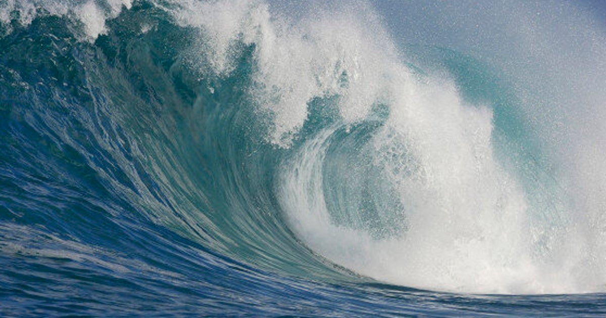 World's Largest Wave Sets Record At 19 Metres High | HuffPost News