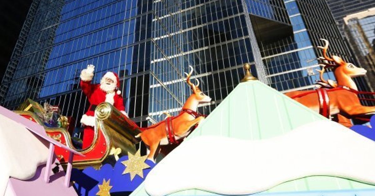 Parade Day Etiquette: The Santa Claus Parade | HuffPost News