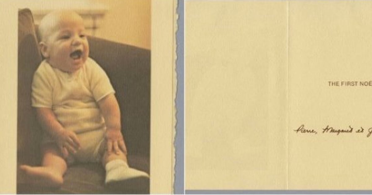 Justin Trudeau's First Christmas Card Is All Sorts Of Adorable ...