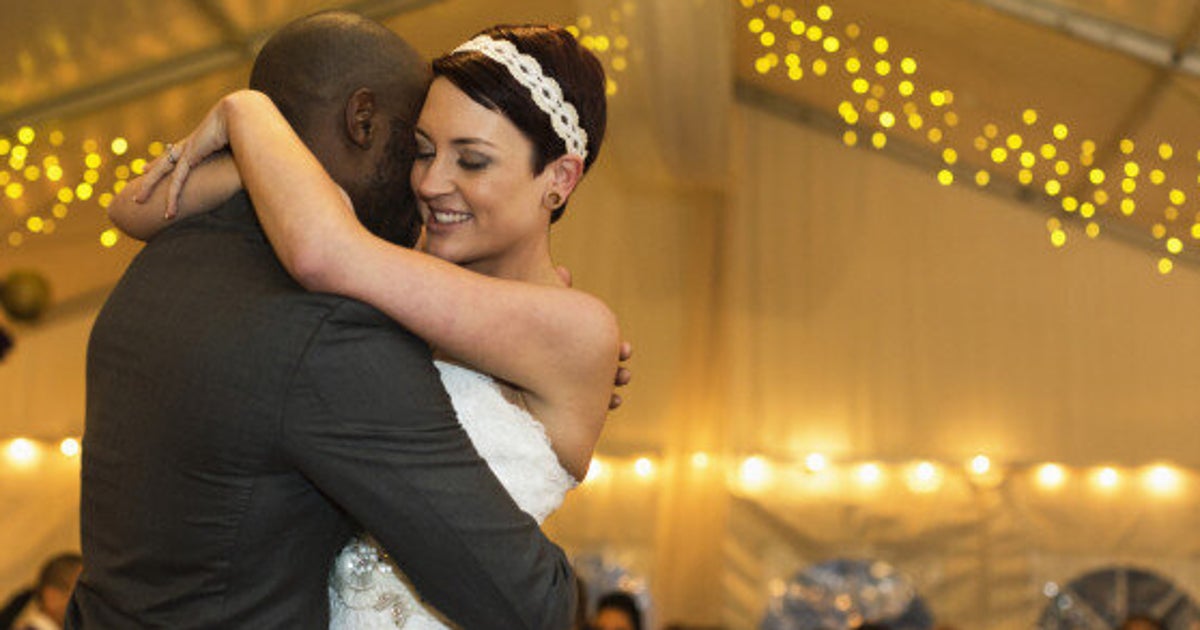 Bride Sues Her Videographer After Embarrassing Wedding Video Goes Viral ...