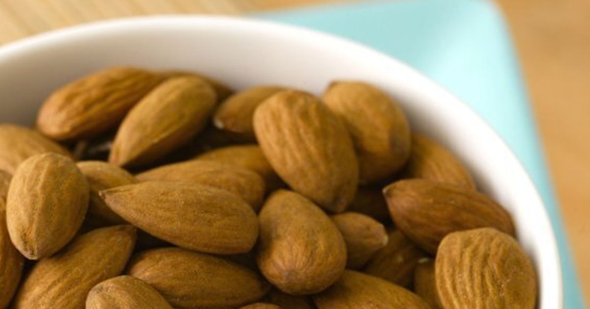 Health Benefits Of Almonds: 18 Reasons To Add Almonds To Your Diet ...