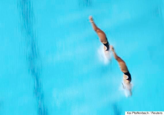 Olympic Diving Pool Turned Green And No One Knows Why | HuffPost News