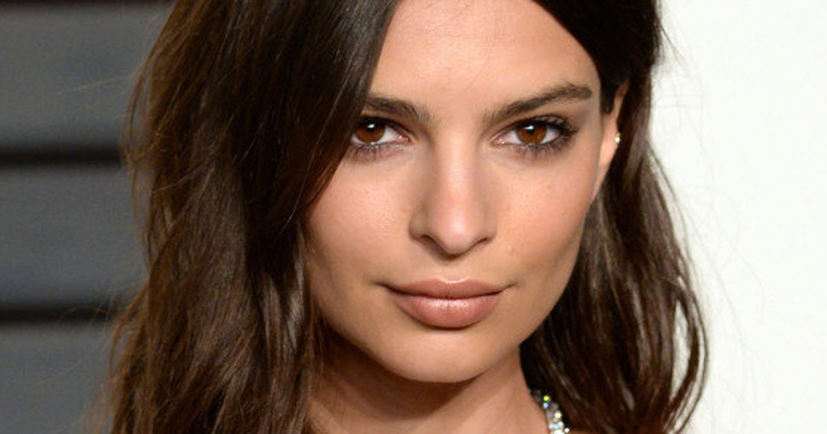 Emily Ratajkowski's Oscars 2016 Dress Is Too Hot To Handle | HuffPost Style