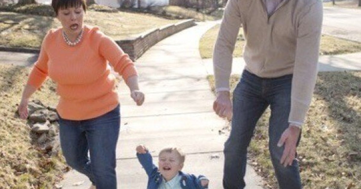 Awkward Family Photos: Family Photo Bloopers For The Win | HuffPost Parents