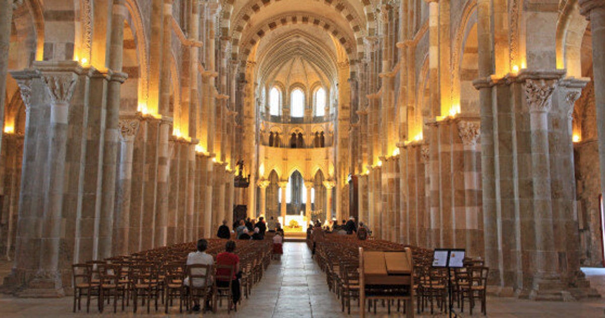 10 Beautiful Canadian Church Conversions We'd Like to Call Home ...