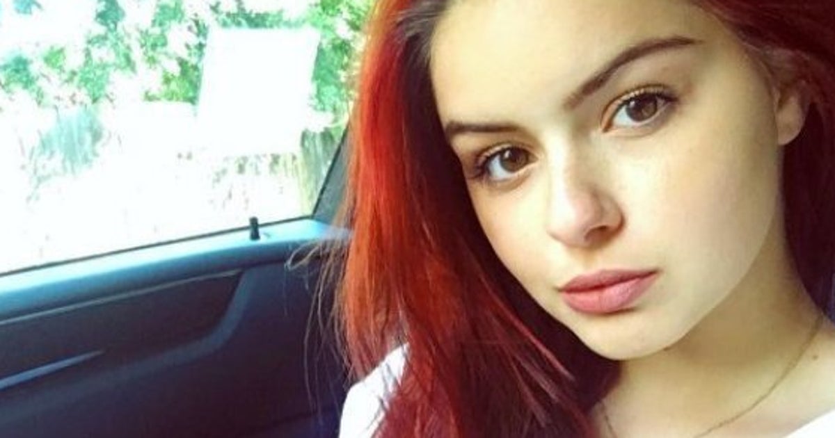 Ariel Winter Ditches Red Locks And Dyes Hair Back To Black | HuffPost Style