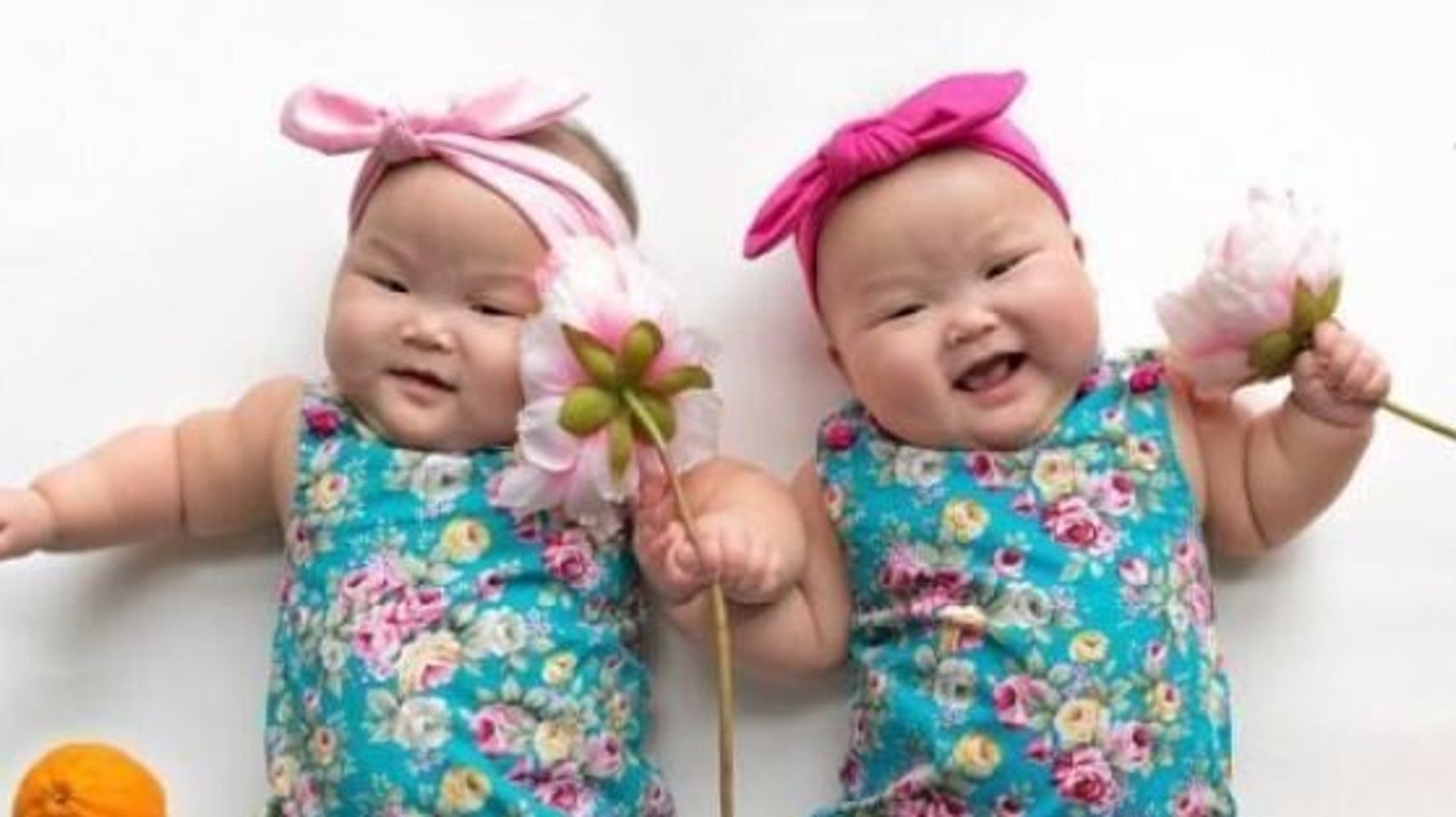 Momo Twins: We're Obsessed With This Adorable Duo | HuffPost null