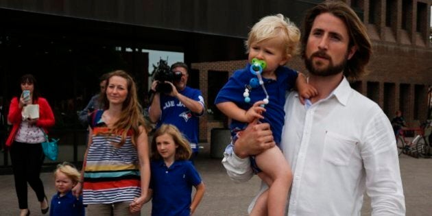 David And Collet Stephan Face Unusual Facebook Order | HuffPost Alberta