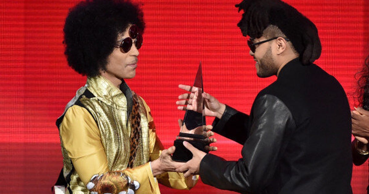 The Weeknd Wins An AMA, Dances Among The Flames With His 'The Hills ...