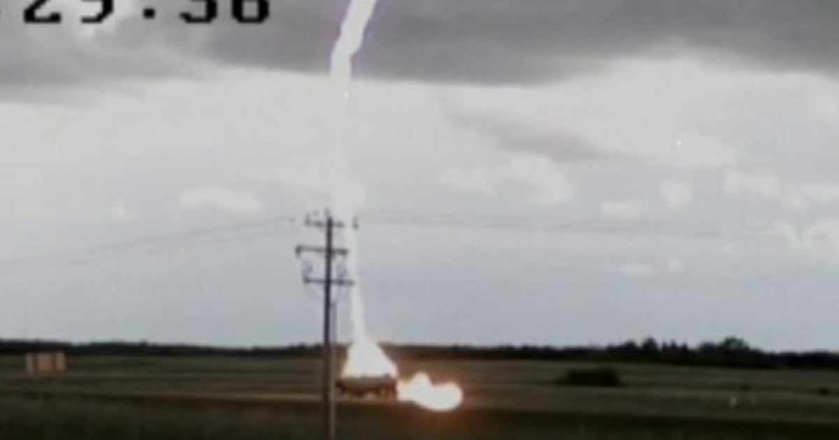 Edmonton Couple's Truck Hit By Lightning (VIDEO) | HuffPost Alberta