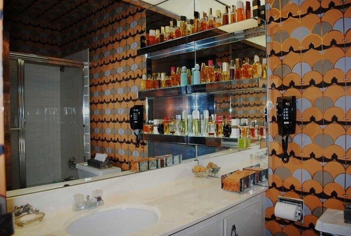 'Austin Powers' Condo, For Sale In Chicago, Is A Time Capsule Of Home ...