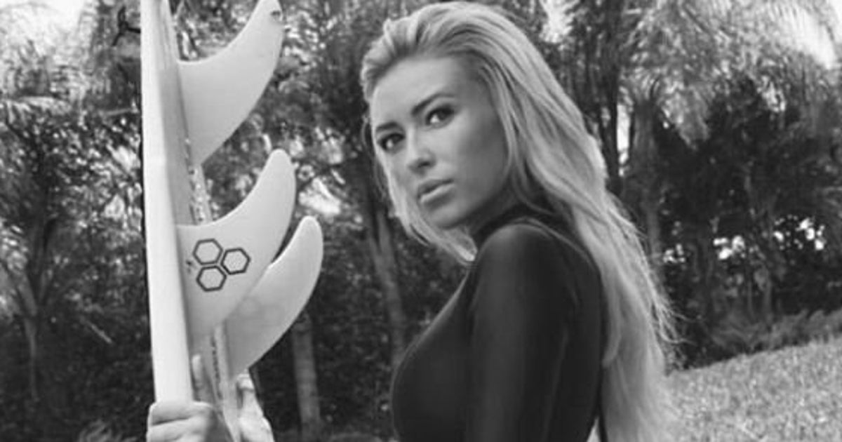 Paulina Gretzkys Sexiest Outfits Of 2014so Far Photos Huffpost Style