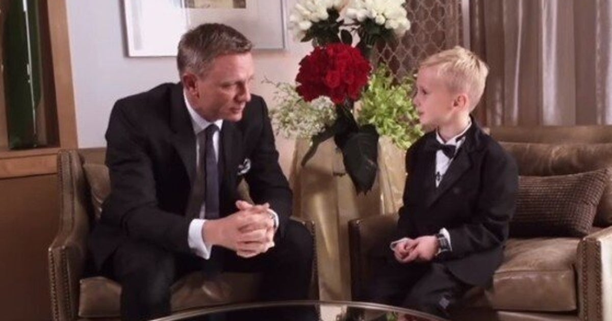 Calgary James Bond Superfan Britton Walker Met Daniel Craig, And It Was ...
