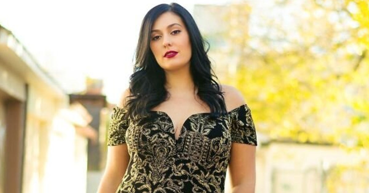 Canadian Plus-Size Model, Sarah De Melo, To Walk In Full Figured ...