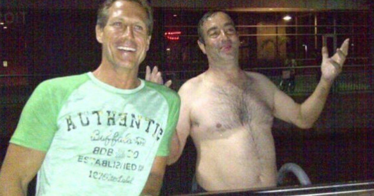 John Morillo's Detroit Swim Has Photographic Proof (PHOTOS) | HuffPost News