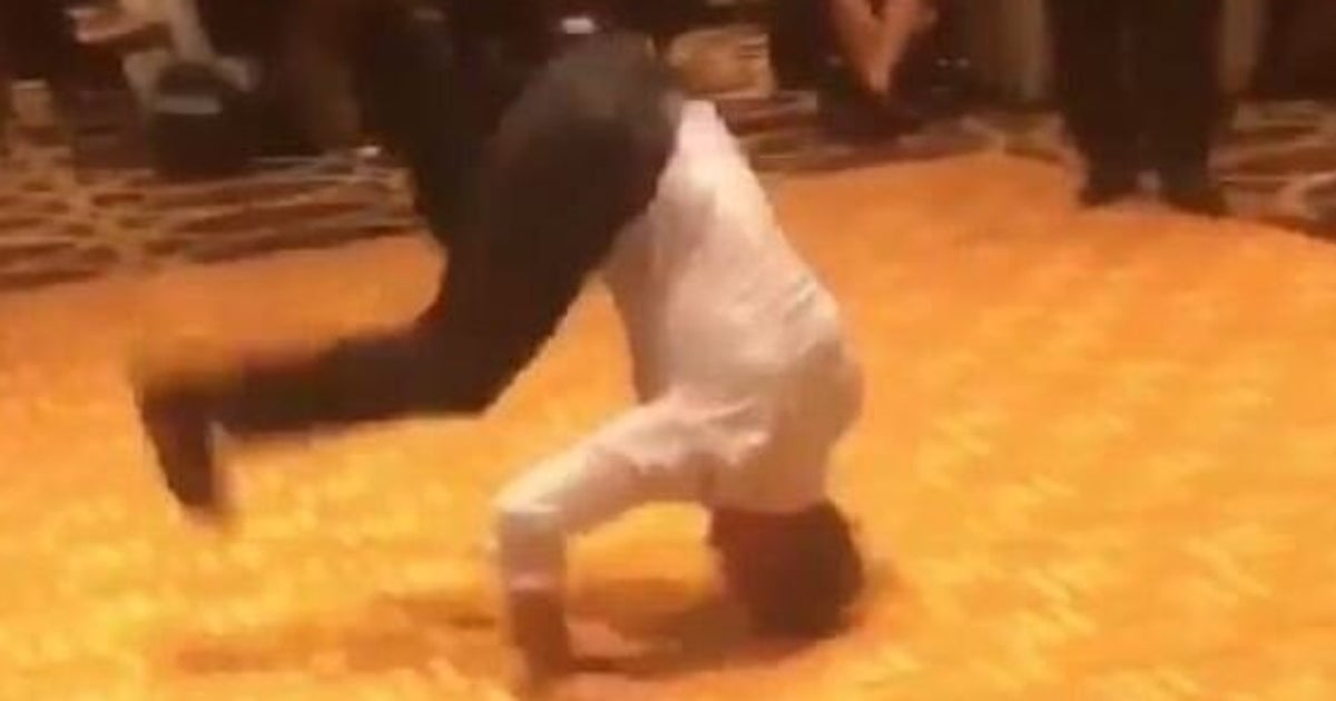 Old Friends Breakdance At High School Reunion And Absolutely Kill It ...