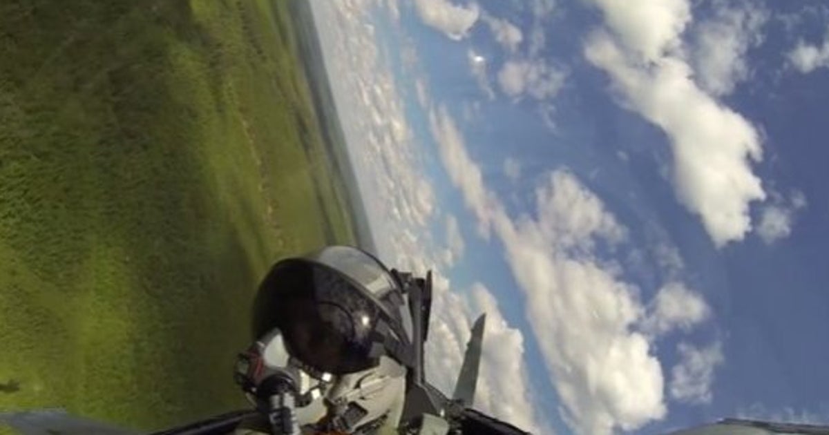 Michael Markowsky Draws Pictures While Flying In A Fighter Jet (VIDEOS ...