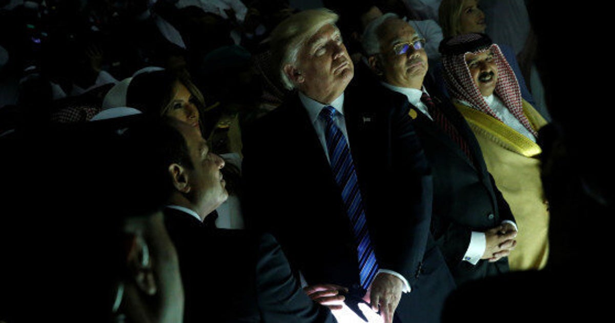 Donald Trump's Photo With A Weird Glowing Orb, Explained | HuffPost News