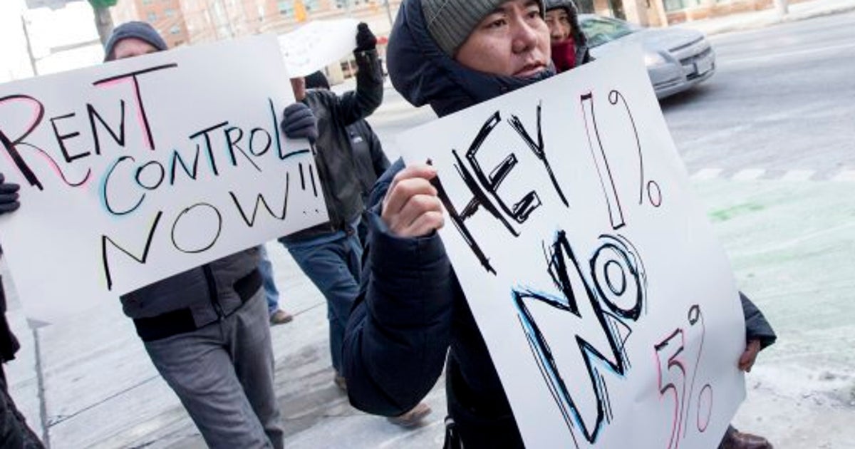 Toronto Parkdale Tenants Hold 'Rent Strike' To Protest Rate Hikes ...