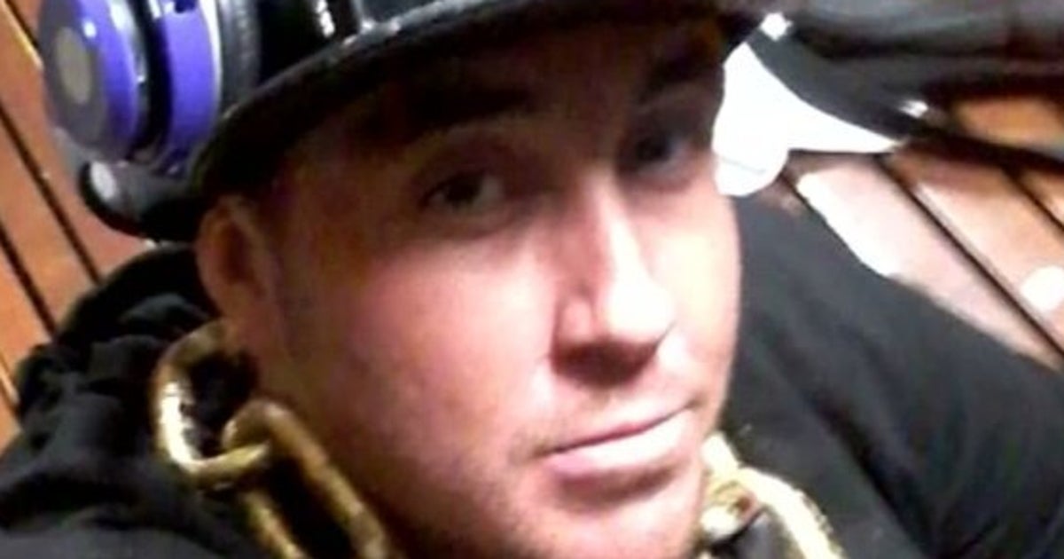 Terry Peck, Aspiring Australian Rapper, Allegedly Ran Into Sea In Dine ...