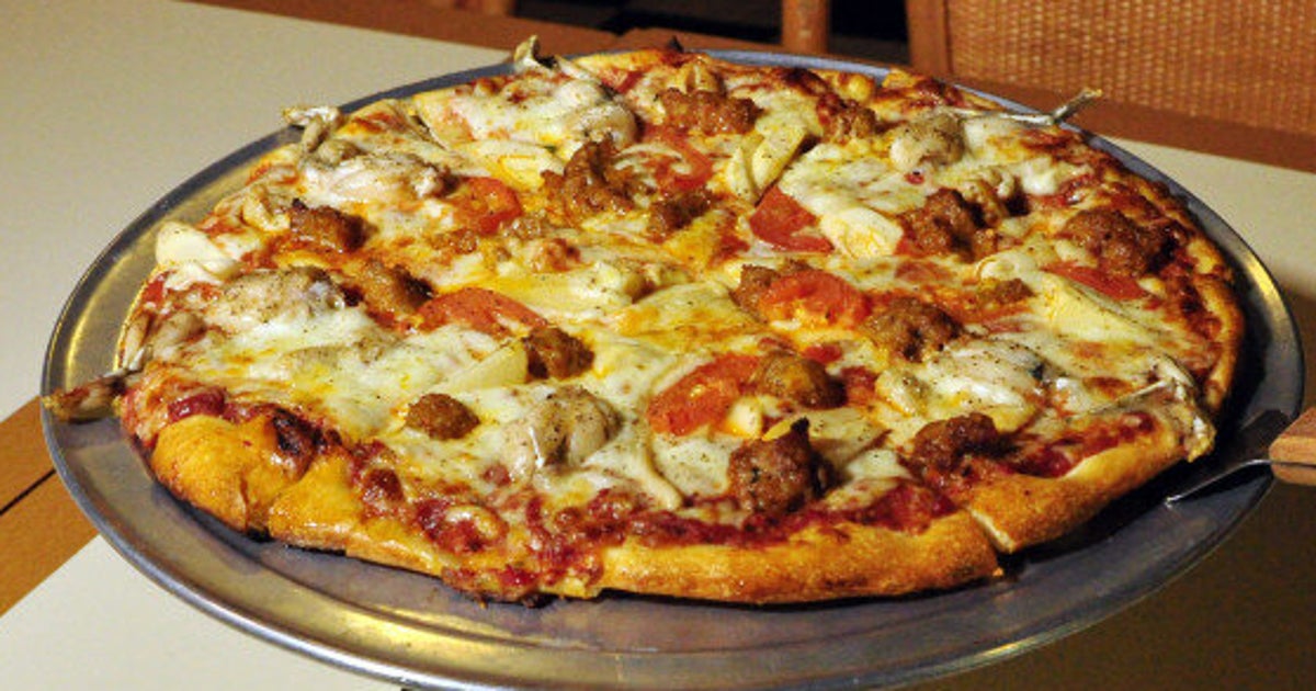 Python Pizza: Florida Pizzeria Offers Snake Meat On Menu | HuffPost Life