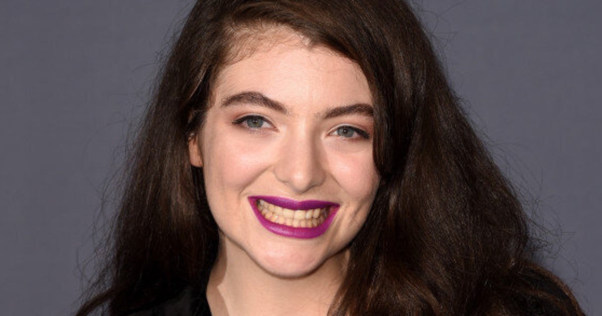 Lorde Skipped The 2014 MTV VMAs Red Carpet Even Though She Wore Chanel ...