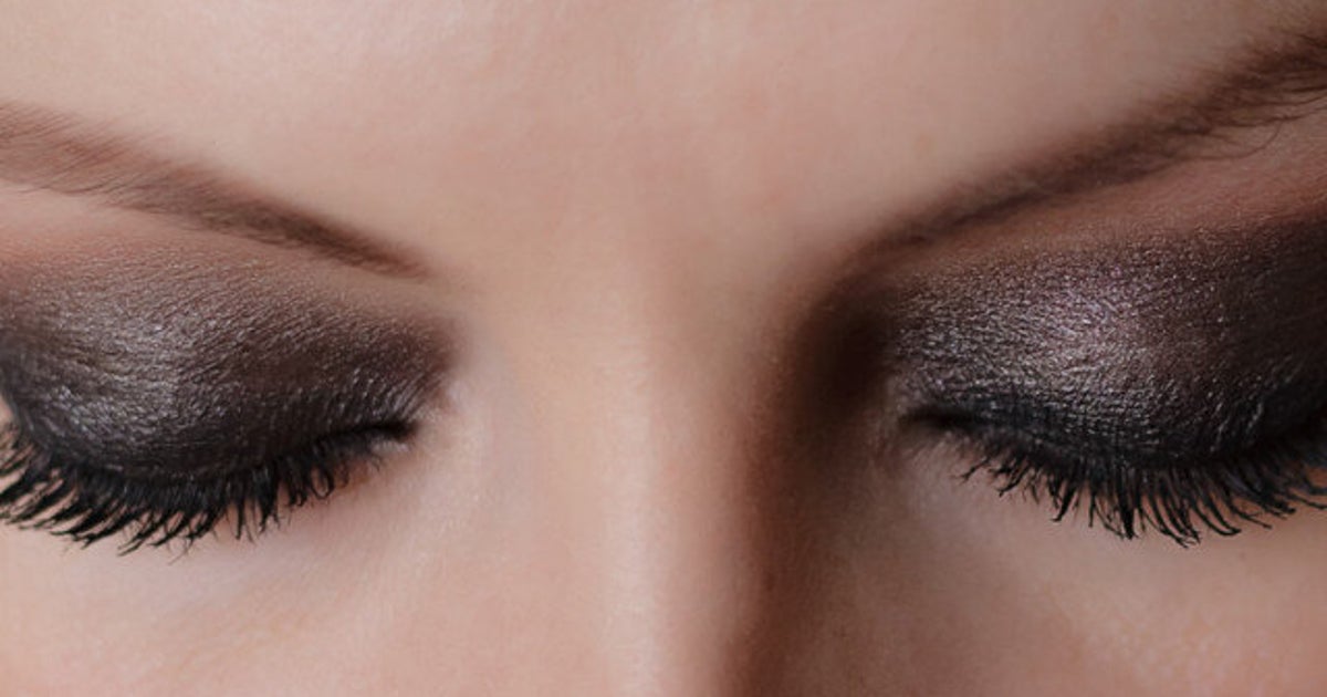 Joe Fresh Beauty Tutorials: Smoky, Dewy Eyes For Fall | HuffPost Style