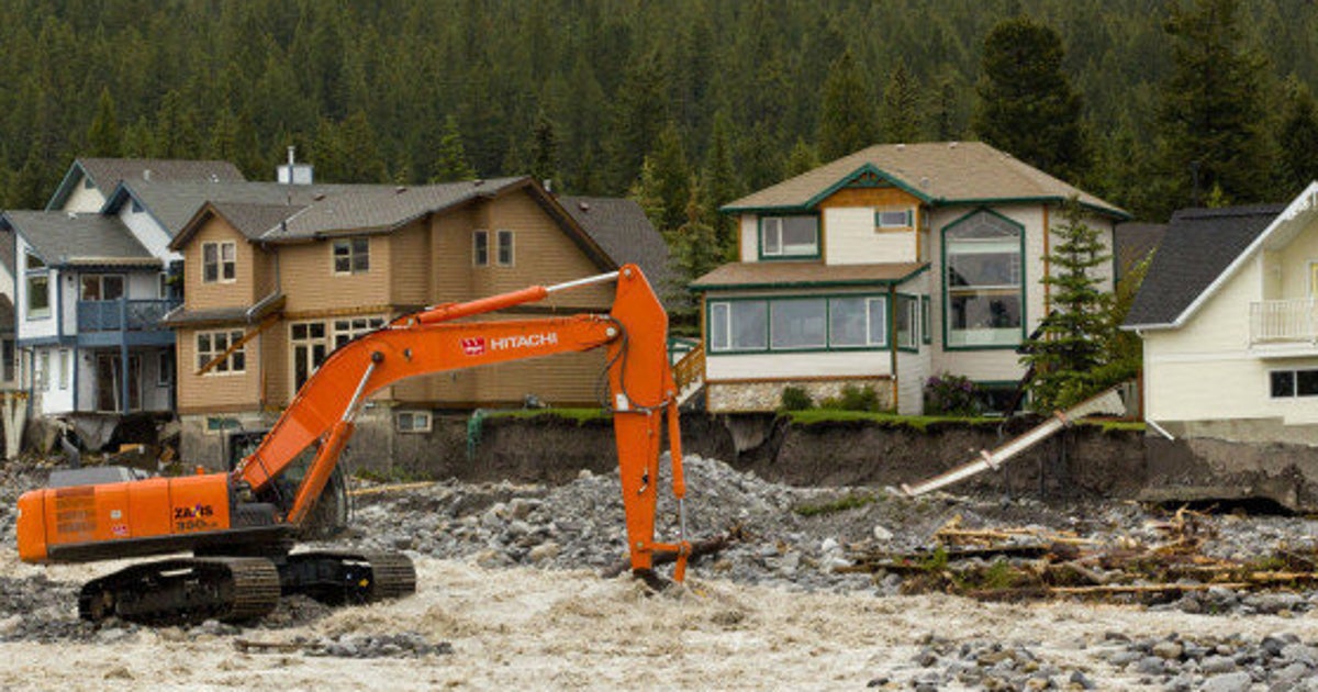Canmore Flooding Photos Show Town Devastated, Flood-Damaged Homes ...
