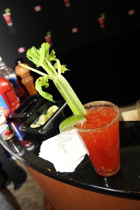 Canada Day Cocktails For Thirsty Canadians (PHOTOS) | HuffPost Life