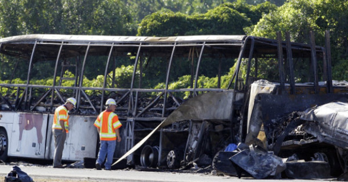 Canadian Bus Crash In New York: Tour Bus Involved In Fiery Wreck (VIDEO ...