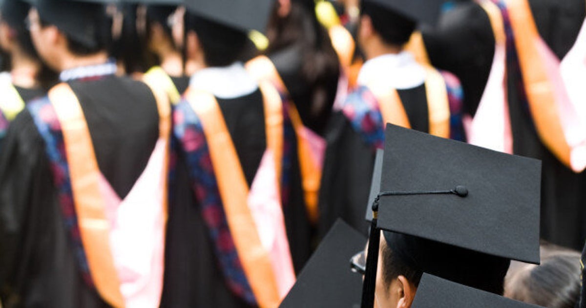 The 10 Things To Do Before You Graduate | HuffPost Life