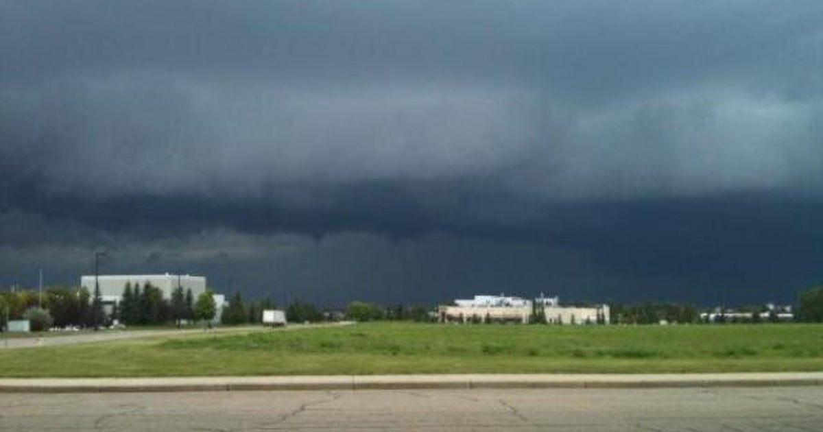 Edmonton Storm: Massive Dark, Scary Clouds Over The City Bringing Hail ...