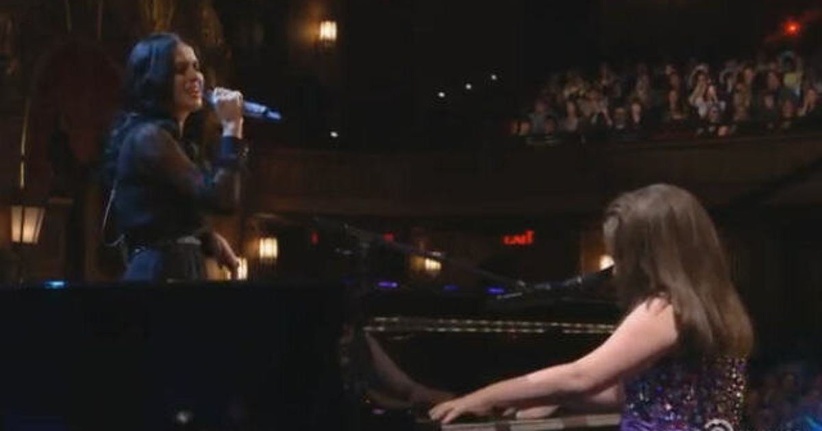 Jodi DiPiazza: Katy Perry Sings 'Firework' With Austistic Girl At ...