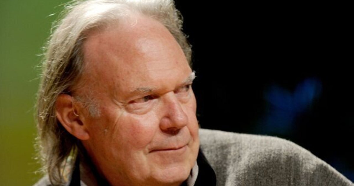 Cracker Singer Apologizes To Neil Young After Bandmate's Attack Over ...