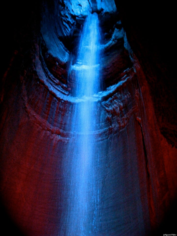10 Photos Of Ruby Falls, Tennessee's Underground Cave, That'll Leave ...