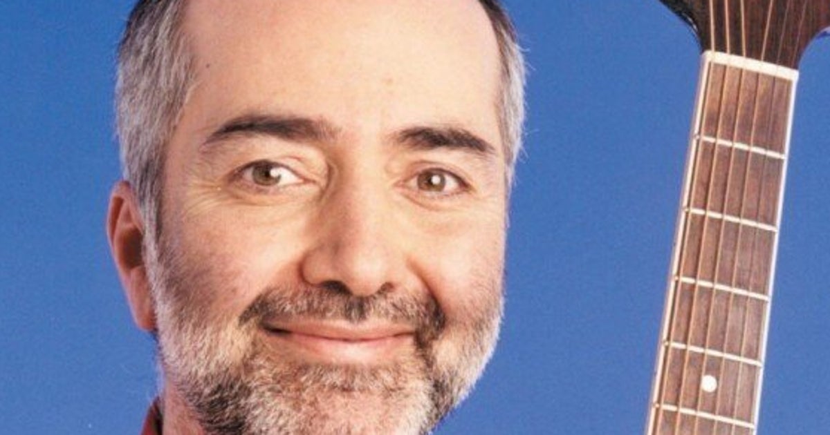 Raffi Takes On Prime Minister Stephen Harper Via Twitter | HuffPost News