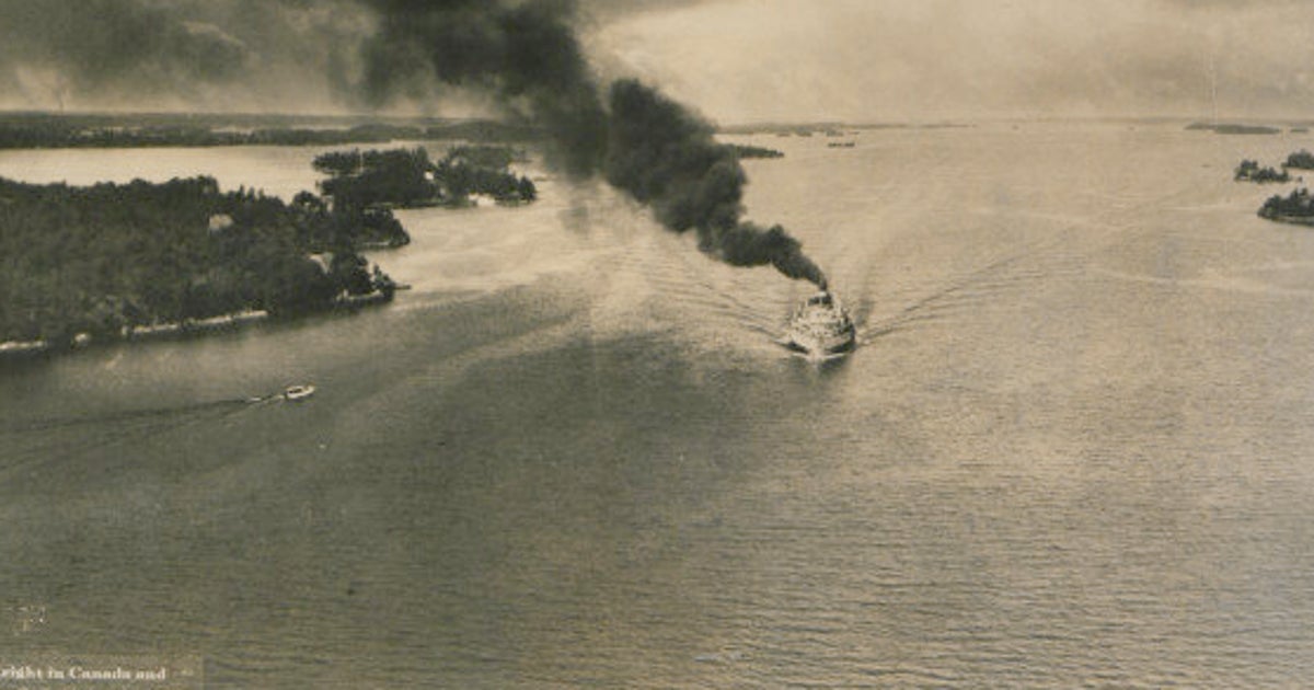 10 Vintage Photos Of Canada That Prove The Country Looks Good Young Or ...