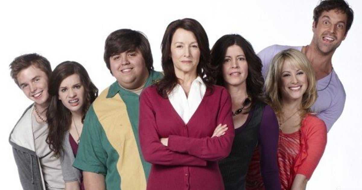 'Less Than Kind' Season 4: Cast, Creators Reflect On Canadian Comedy ...