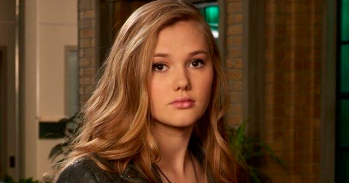 'Open Heart' Review: Teenage Mystery Drama Not Just For Young People ...