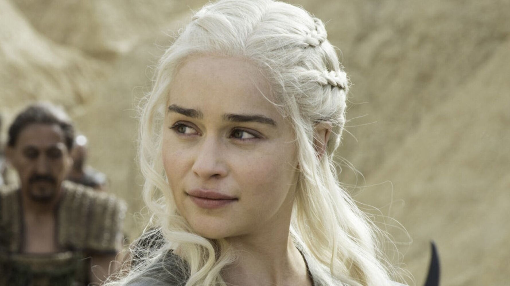 Emilia Clarke Reveals Chilling Way She Prepared For Final 'Game Of ...