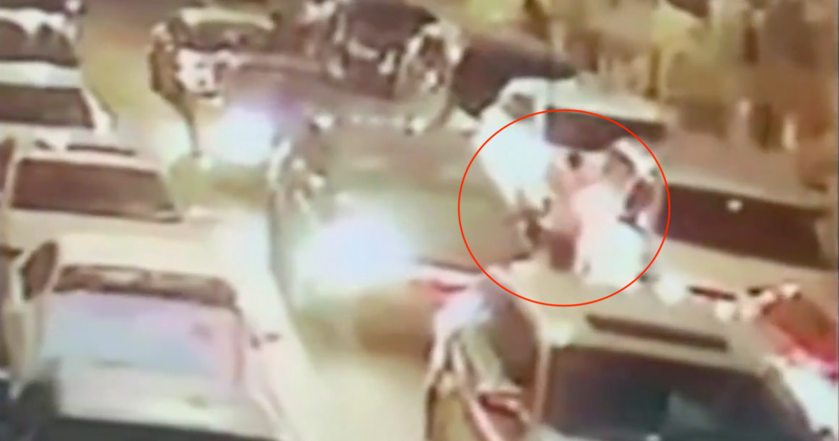 Video Shows Cop Shooting Unarmed Man Through Police Car Window ...