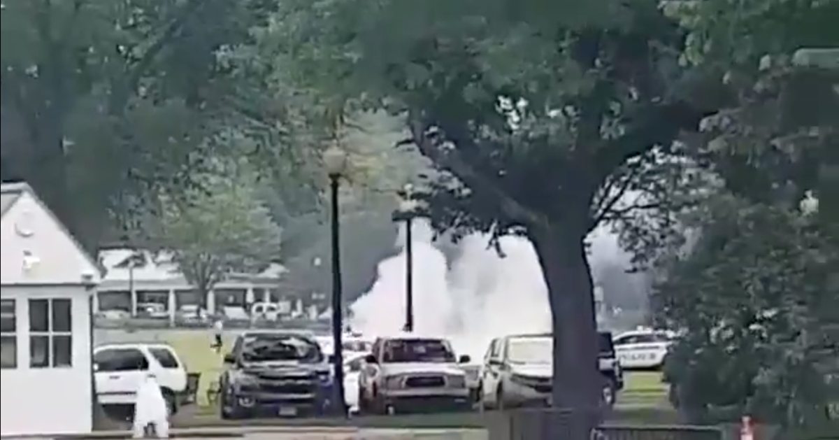 Man Sets Himself On Fire Close To The White House | HuffPost UK News