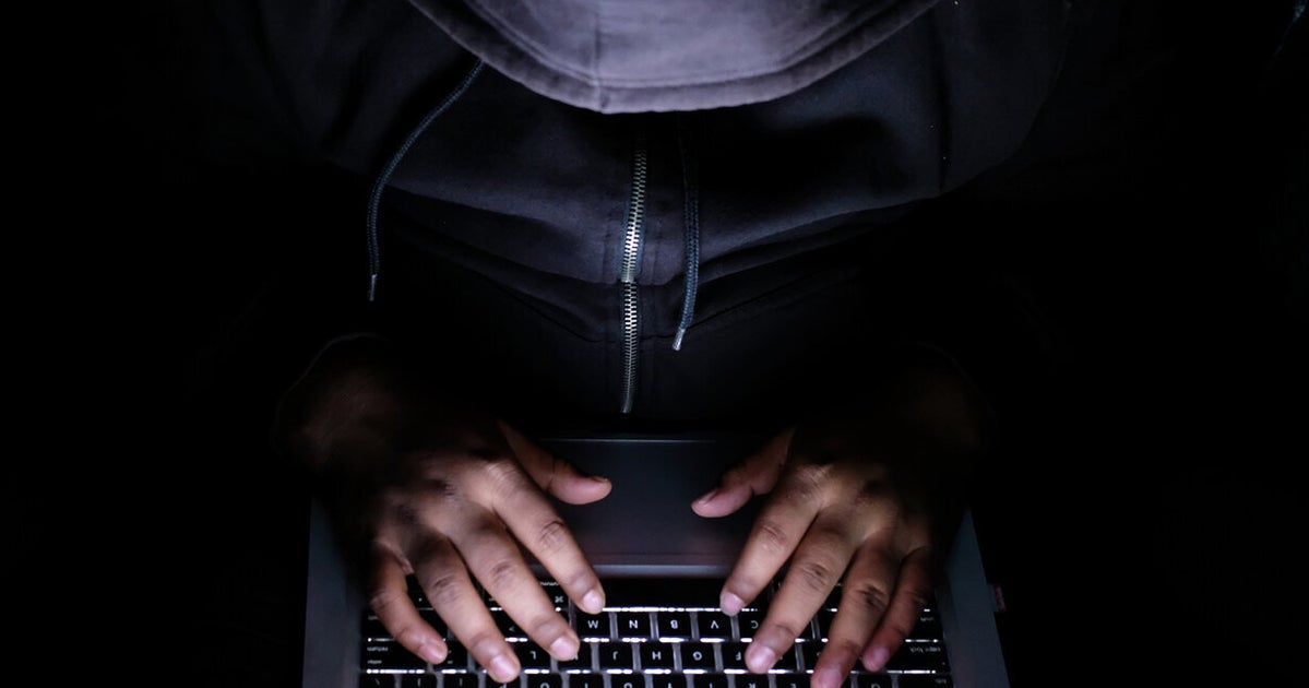 Why You Shouldn't Use The Wi-Fi In Your Airbnb, According To A Hacker ...