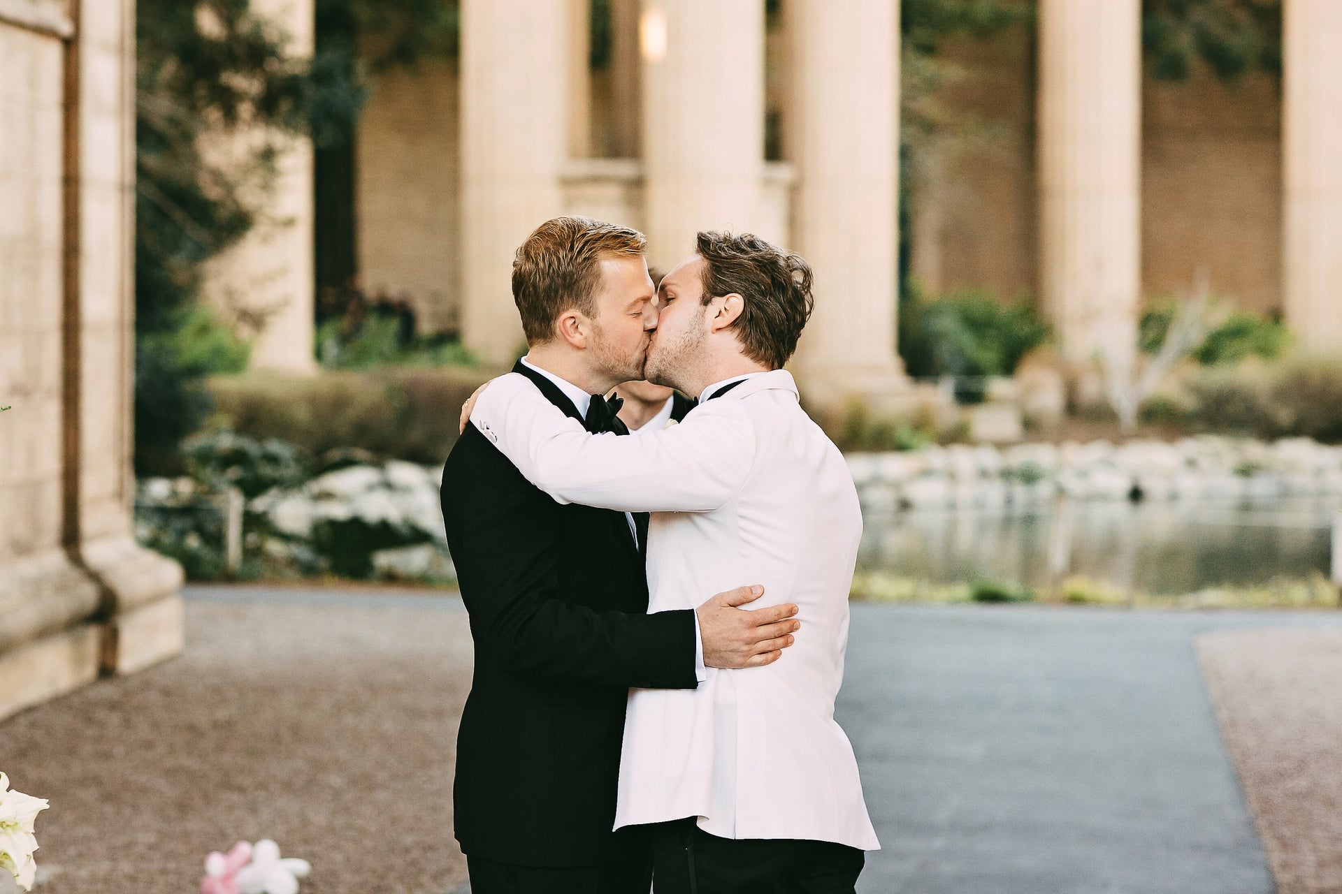 33 Beautiful LGBTQ Wedding Photos That Are Overflowing With Love ...