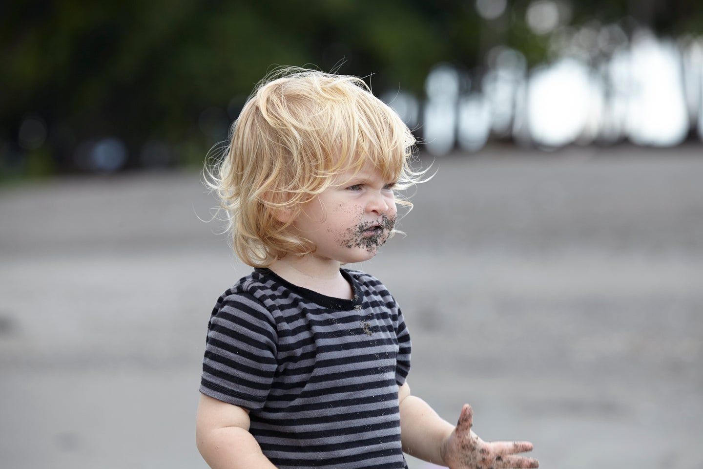 Kids Eating Sand: How Worried Do Parents Need To Be About Feces ...