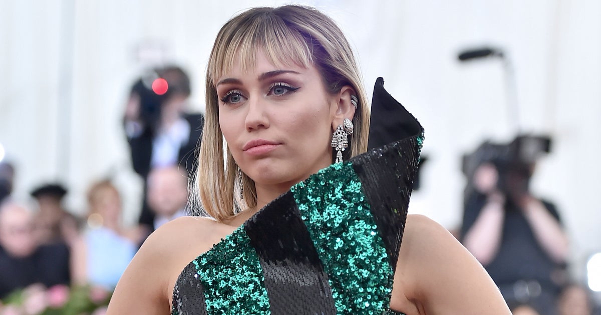 Miley Cyrus Powerfully Responds To Groping Incident With Reminder About ...