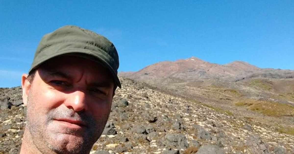 Missing British Hiker Darren Myers Found Dead In New Zealand | HuffPost ...