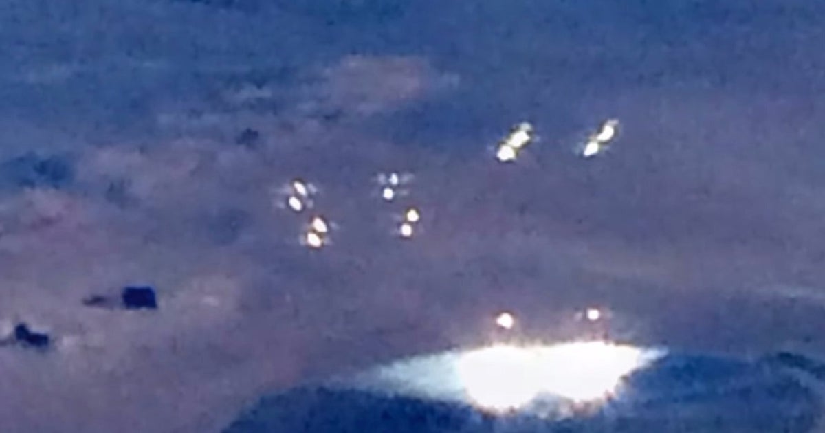 American Airlines Passenger Spots 'UFO' Near Top Secret Area 51 ... American Airlines Passenger Spots 'UFO' Near Top Secret Area 51 ...