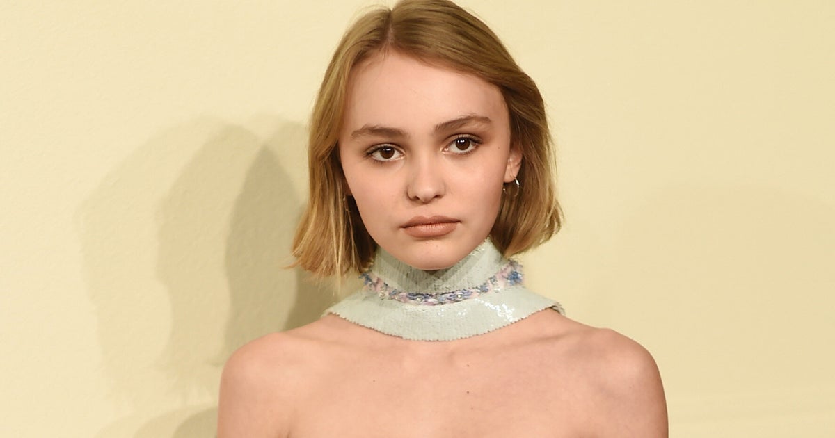 Johnny Depp's Daughter, Lily Rose, Reveals She's On The LGBTQA Spectrum ...