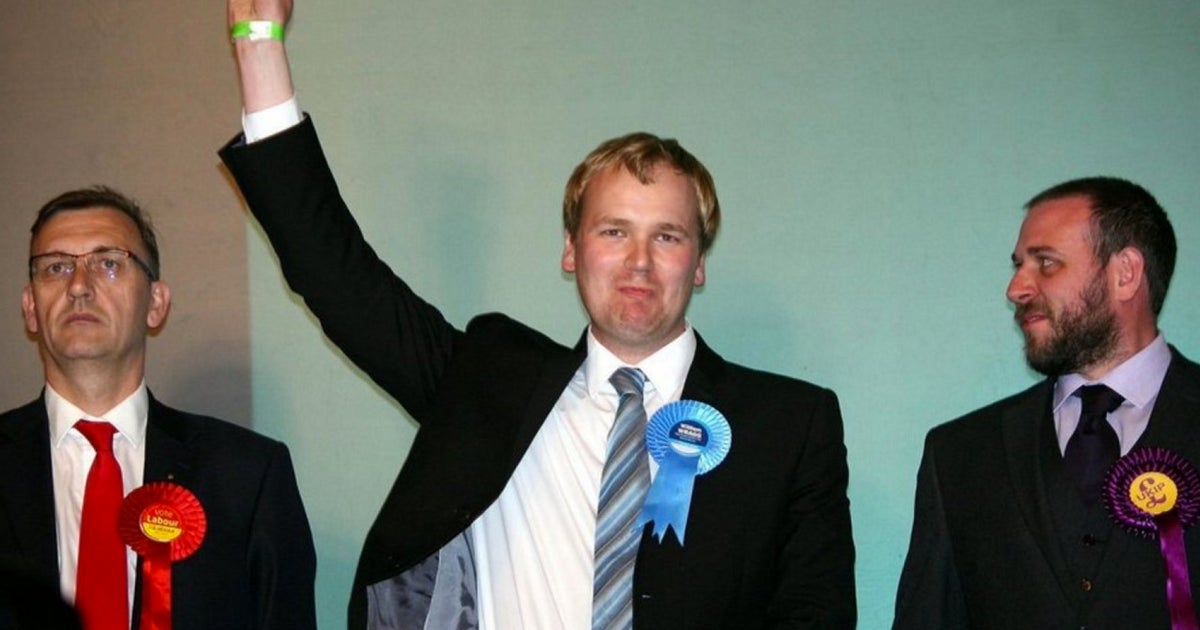 Tory MP William Wragg Moves In With Parents Since He Can't Afford ...